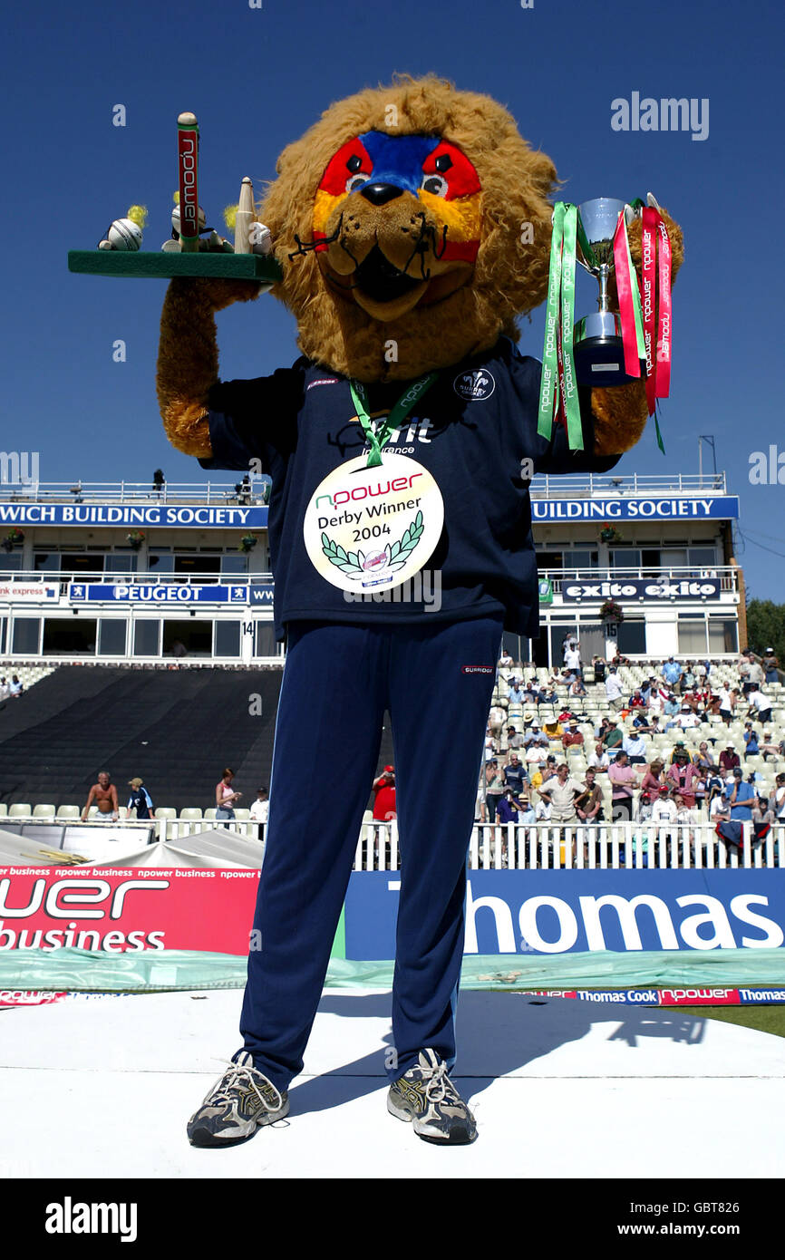 The surrey lions celebrates victory in the mascots race hi-res stock ...