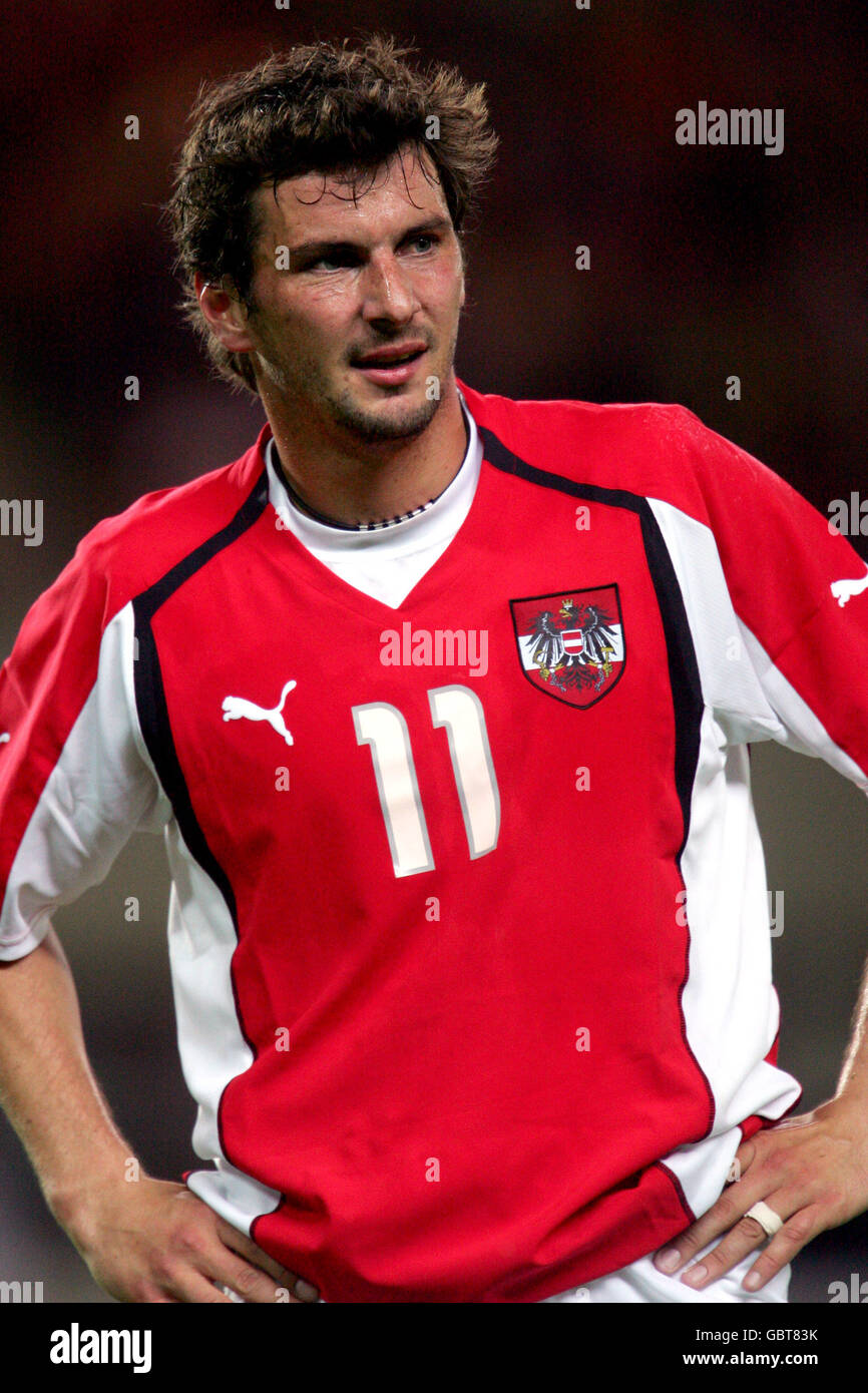 Soccer - FIFA World Cup 2006 Qualifier - Group Six - Austria v ...