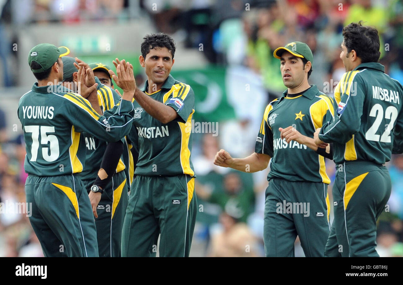 Pakistani cricket players hi-res stock photography and images - Alamy