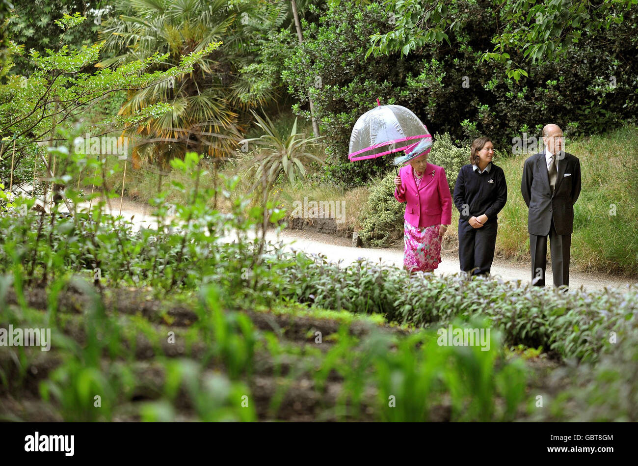 Buckingham palace vegetable garden hi-res stock photography and images ...