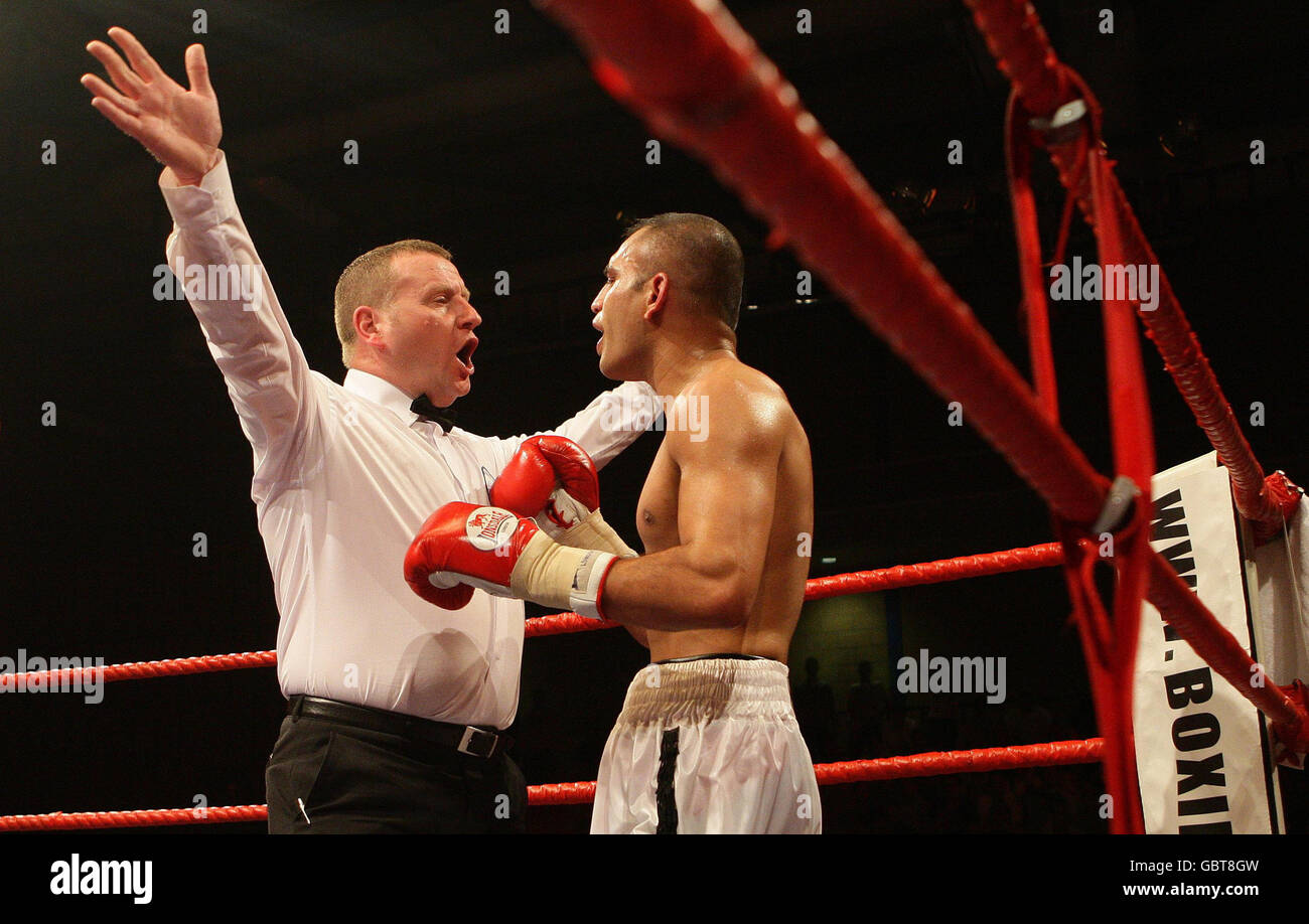 Boxing - Light Welterweight Bout - Nadeem Siddique v Tom Glover - Robin ...