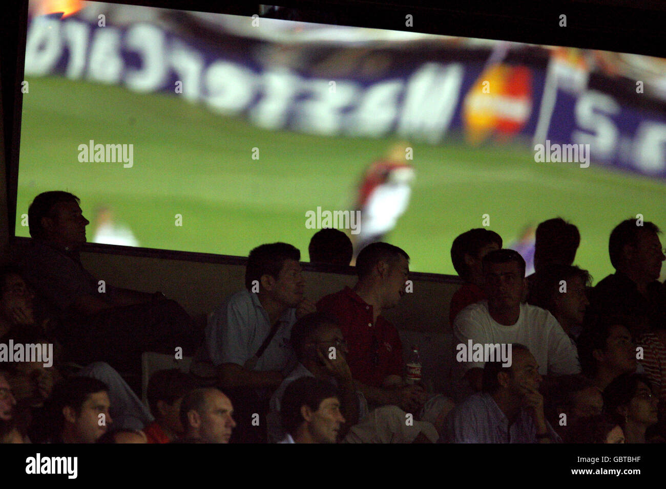 Football fans mastercard hi-res stock photography and images - Alamy