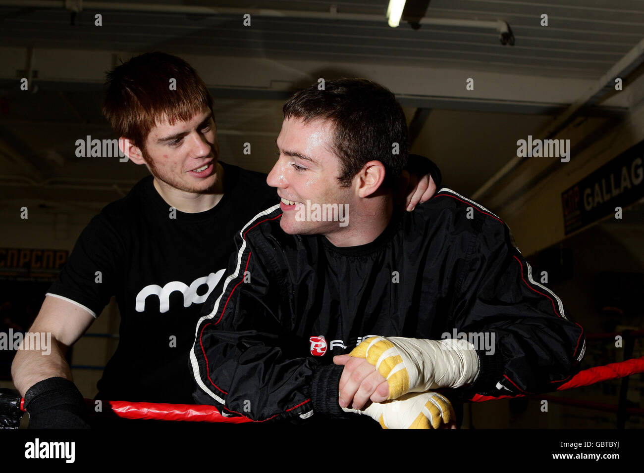 Boxing - Joe Murray Work Out - Gallaghers Gym Stock Photo - Alamy