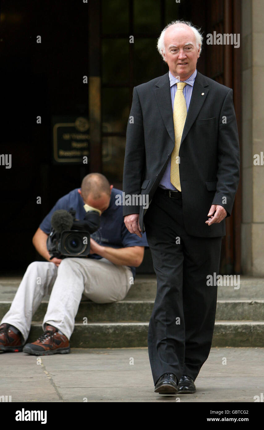 Peter lawrence missing hi-res stock photography and images - Alamy