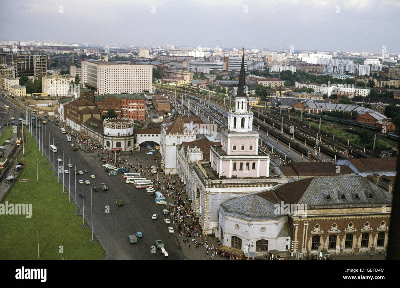 Moscow russia 1970s hi-res stock photography and images - Alamy