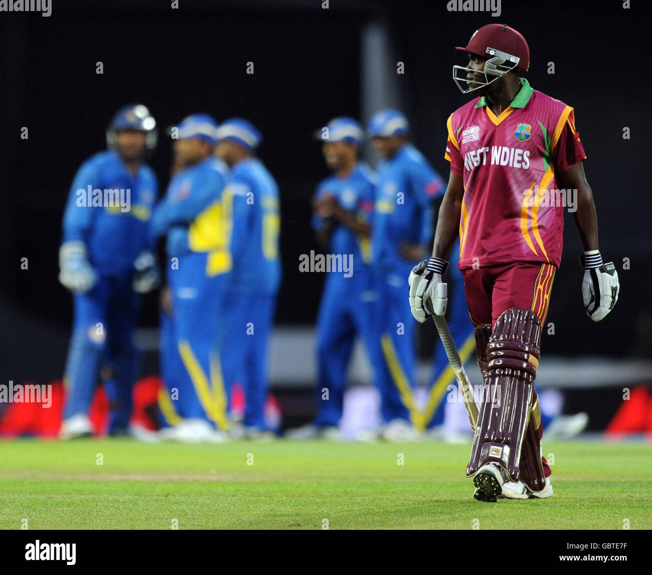 Darren sammy with cup hi-res stock photography and images - Alamy