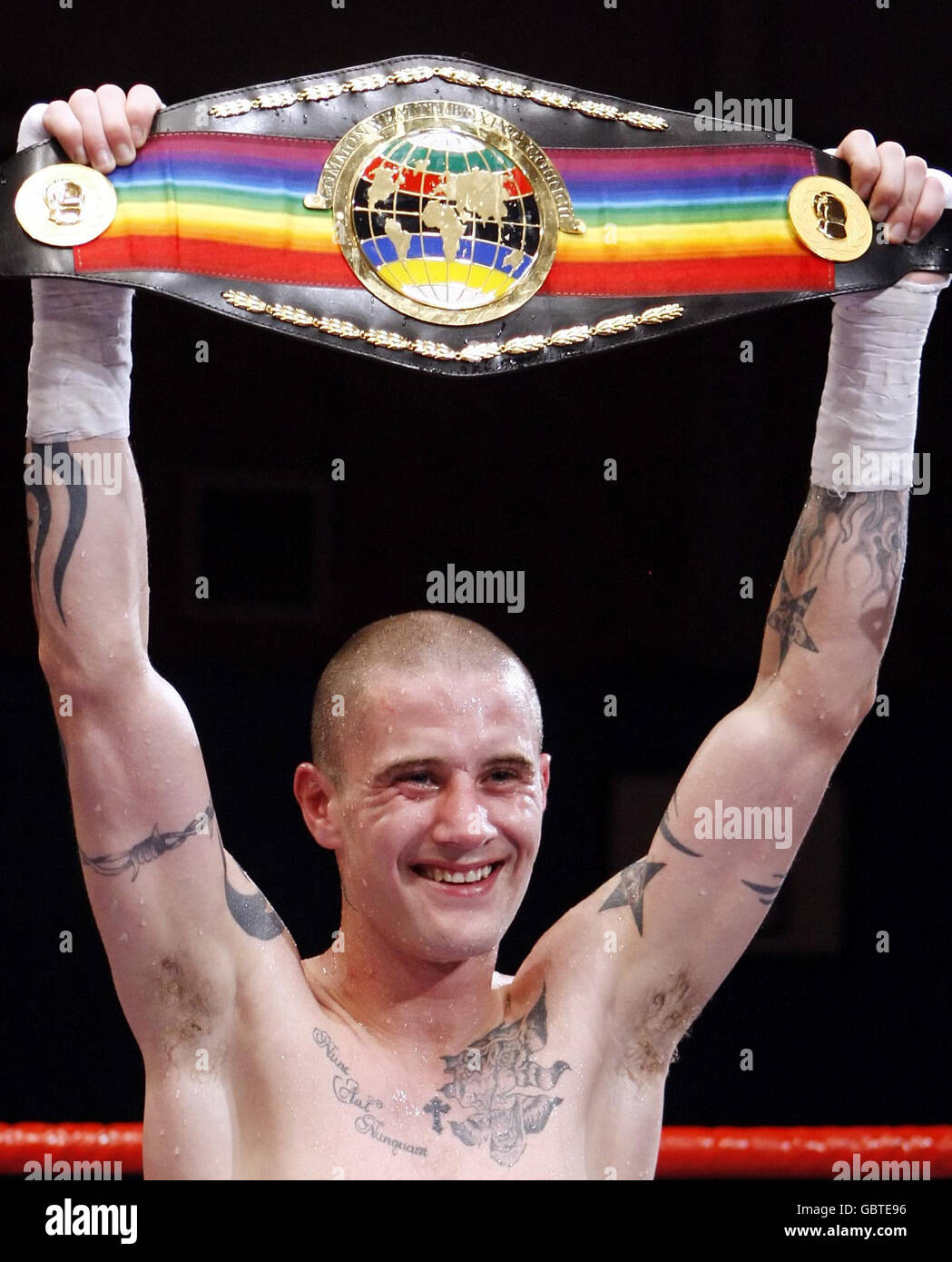 Ricky burns poses for hi-res stock photography and images - Alamy