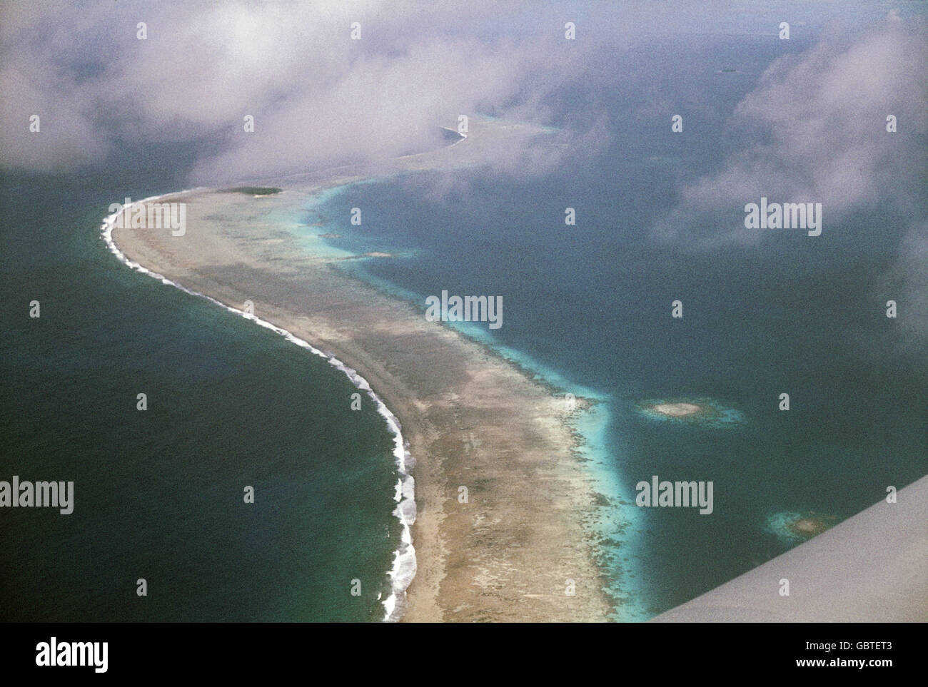 Caroline islands atoll hi-res stock photography and images - Alamy