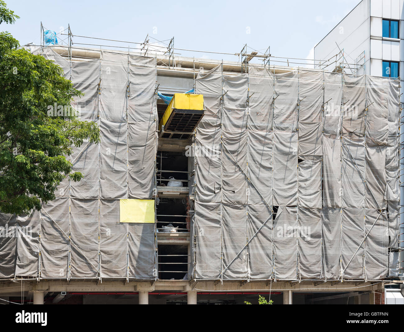 Canvas in construction hi-res stock photography and images - Alamy