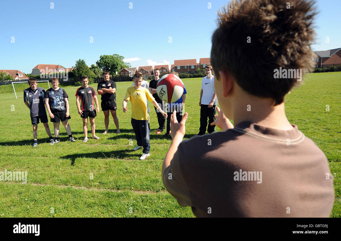 Rugby Union - Come and Try - Broxburn Academy Stock Photo - Alamy