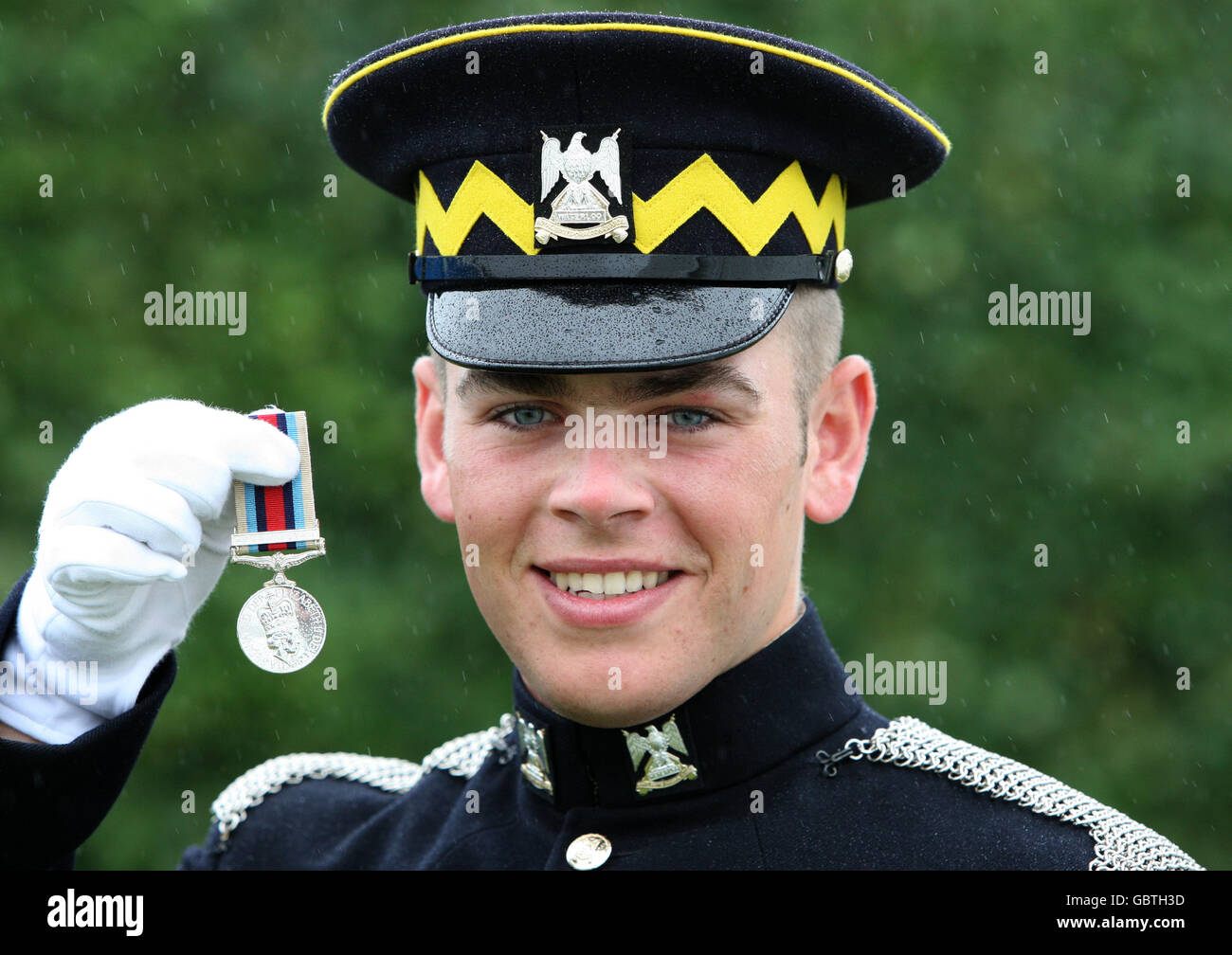 Queen visits royal scots dragoon guards hi-res stock photography and ...