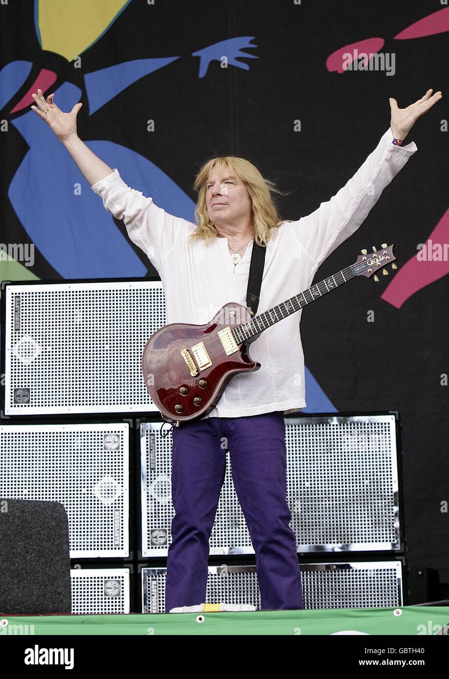 This is spinal tap michael mckean hi-res stock photography and images ...