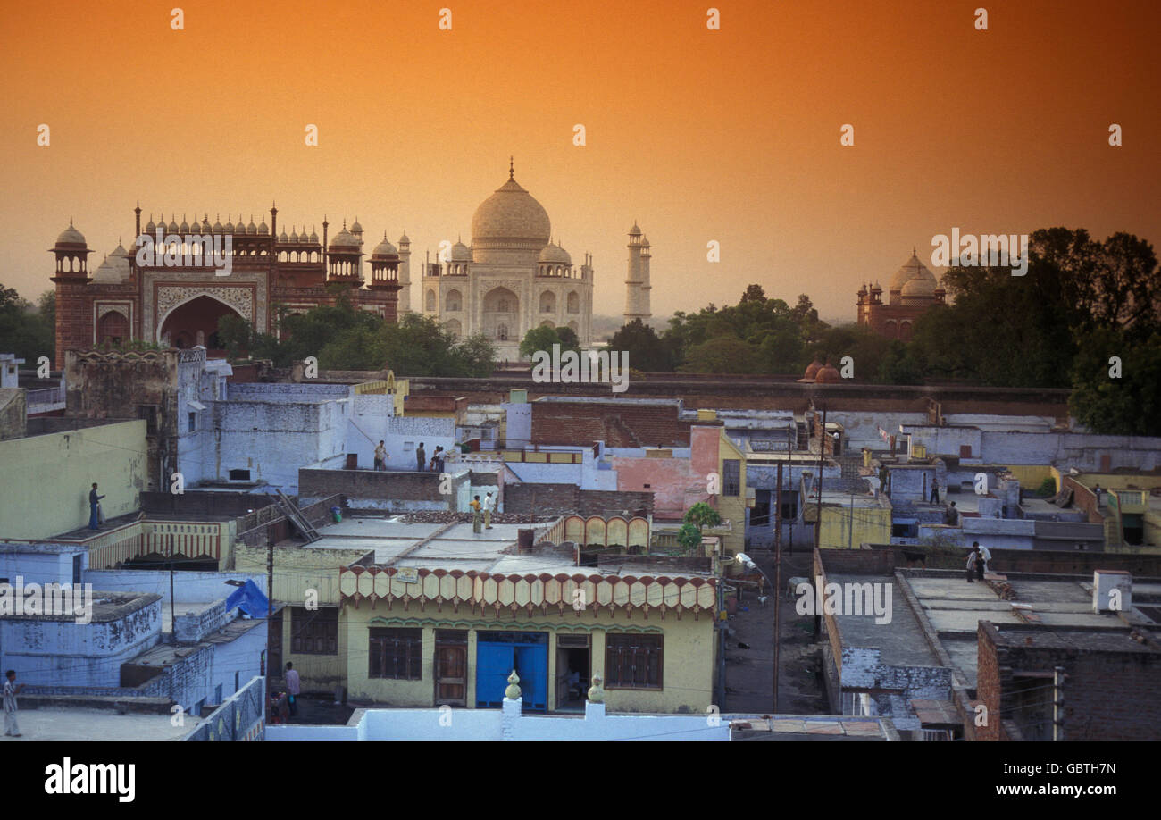 the Taj mahal in the city of Agra in India Stock Photo - Alamy