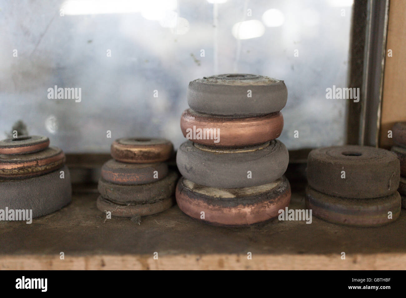 Polishing copper hi-res stock photography and images - Alamy