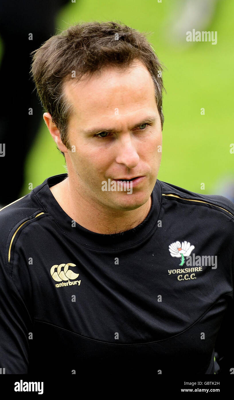 Cricket head head shot michael vaughan hi-res stock photography and ...