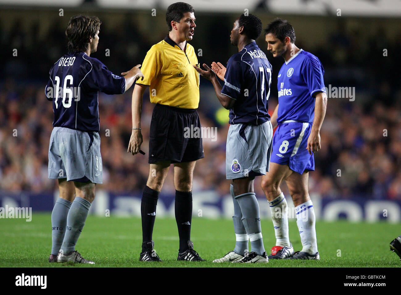Soccer - UEFA Champions League - Group H - Chelsea v FC Porto Stock ...