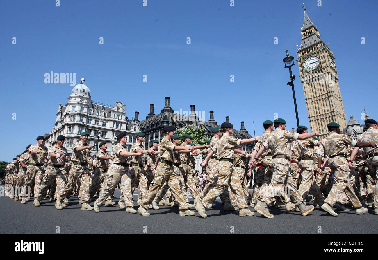 3 Commando Brigade march Stock Photo - Alamy