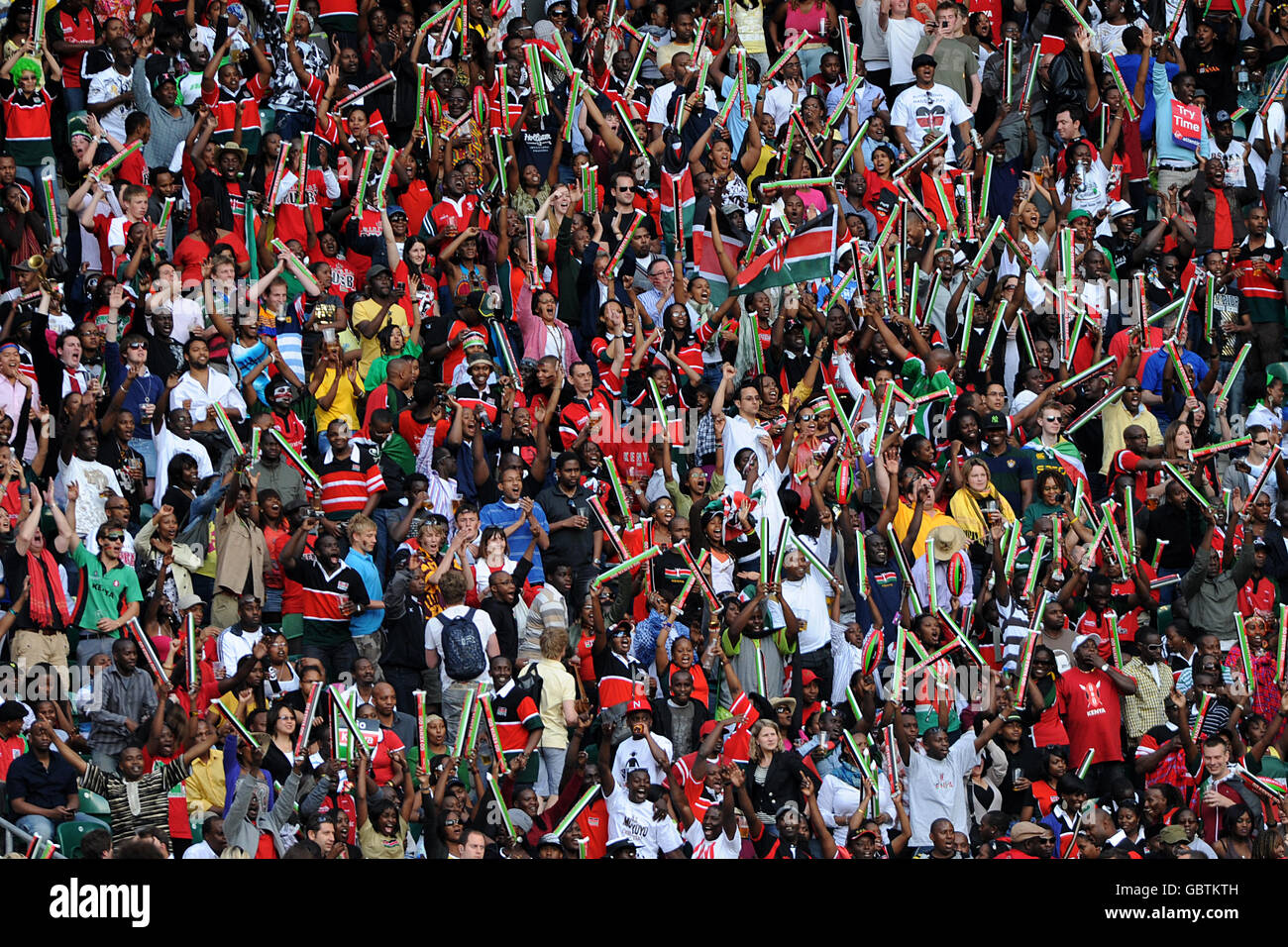 Rugby crowd fans spectators gv general view ampics hi-res stock ...