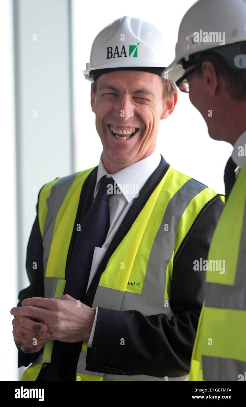 Scottish Secretary Jim Murphy MP visits Edinburgh Airport's terminal ...