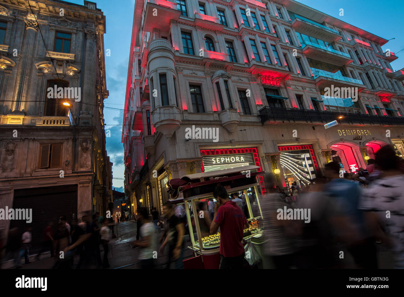 Istanbul Taksim Night Life Stock Photo - Alamy