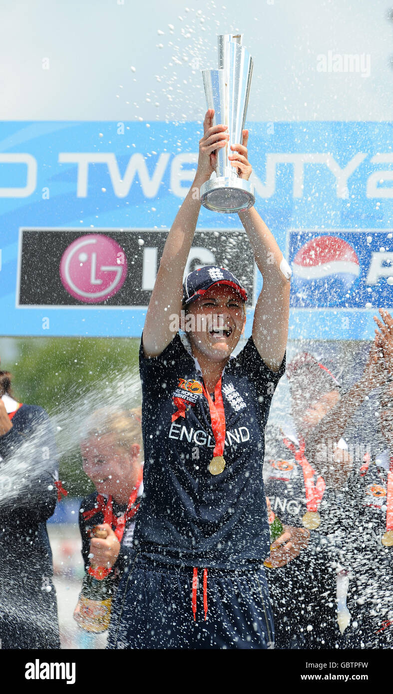 Icc women's cricket world cup trophy hi-res stock photography and ...