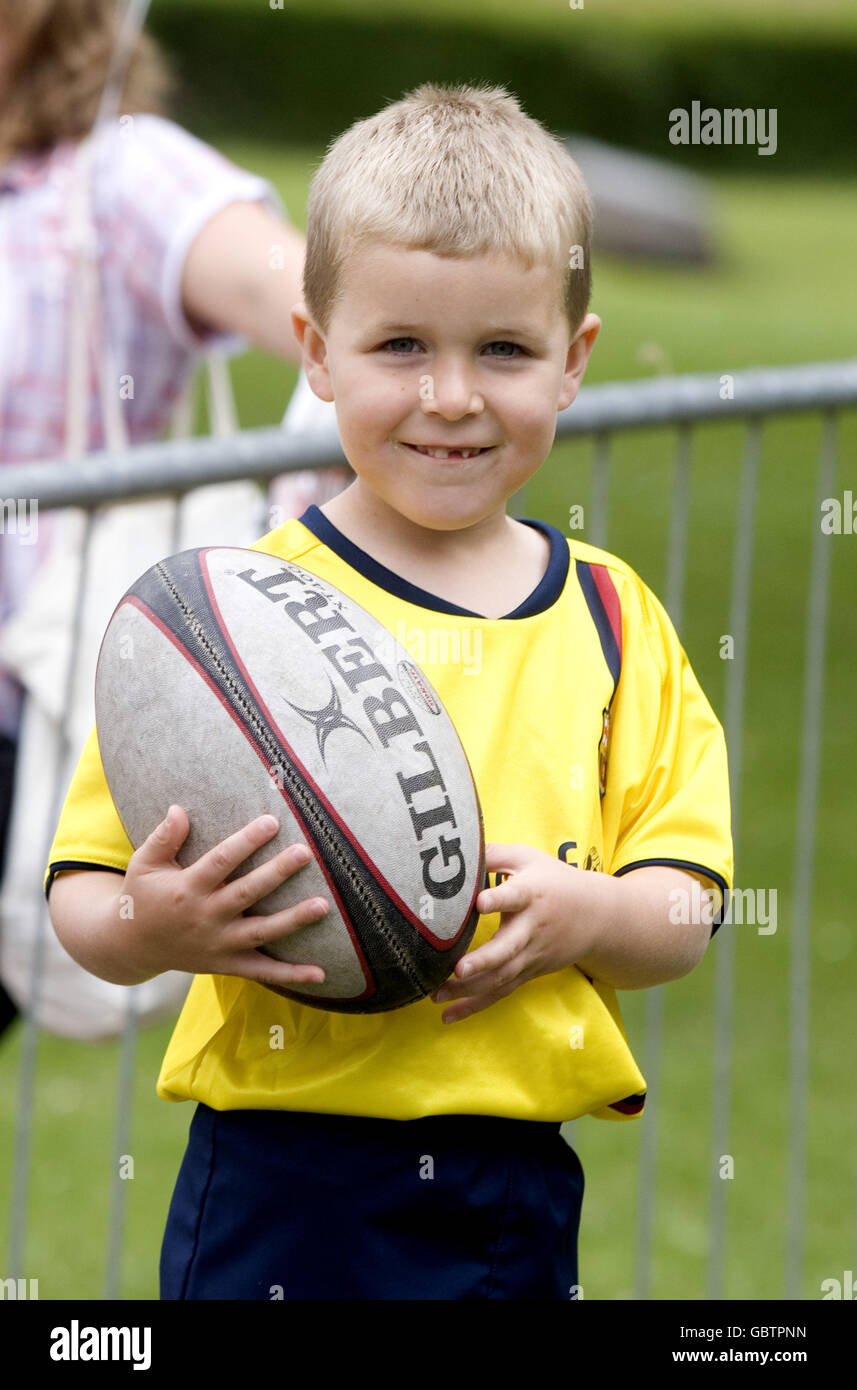 Kids enjoying bit rugby fun mela festival hi-res stock photography and ...