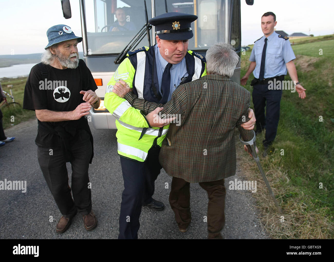 Solitaire pipe laying vessel hi-res stock photography and images - Alamy