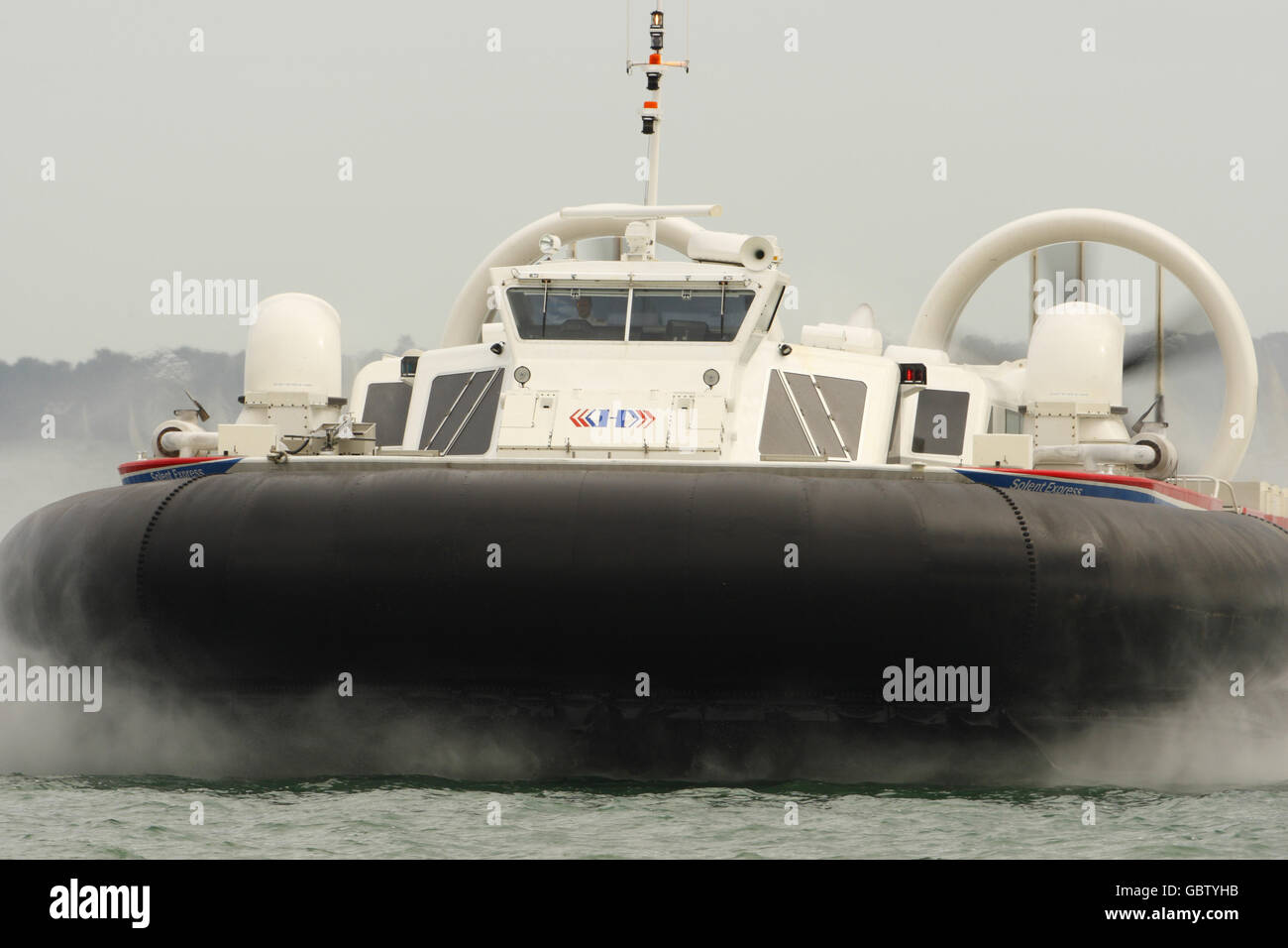The Hovertravel hovercraft Solent Express approaches Southsea as it ...