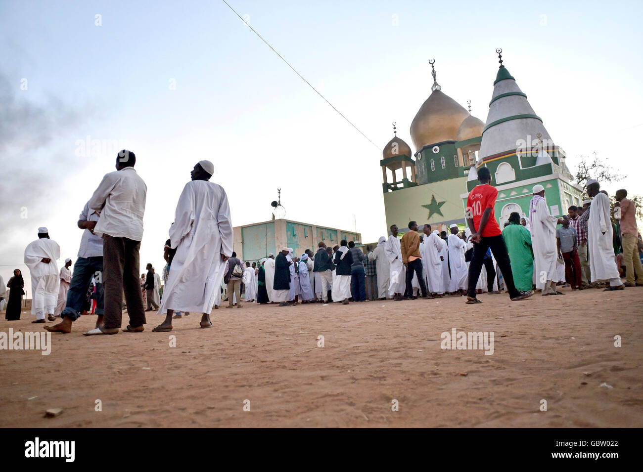 Africa, Sudan, Omdurman, Hamid El-Nil mosque Stock Photo - Alamy