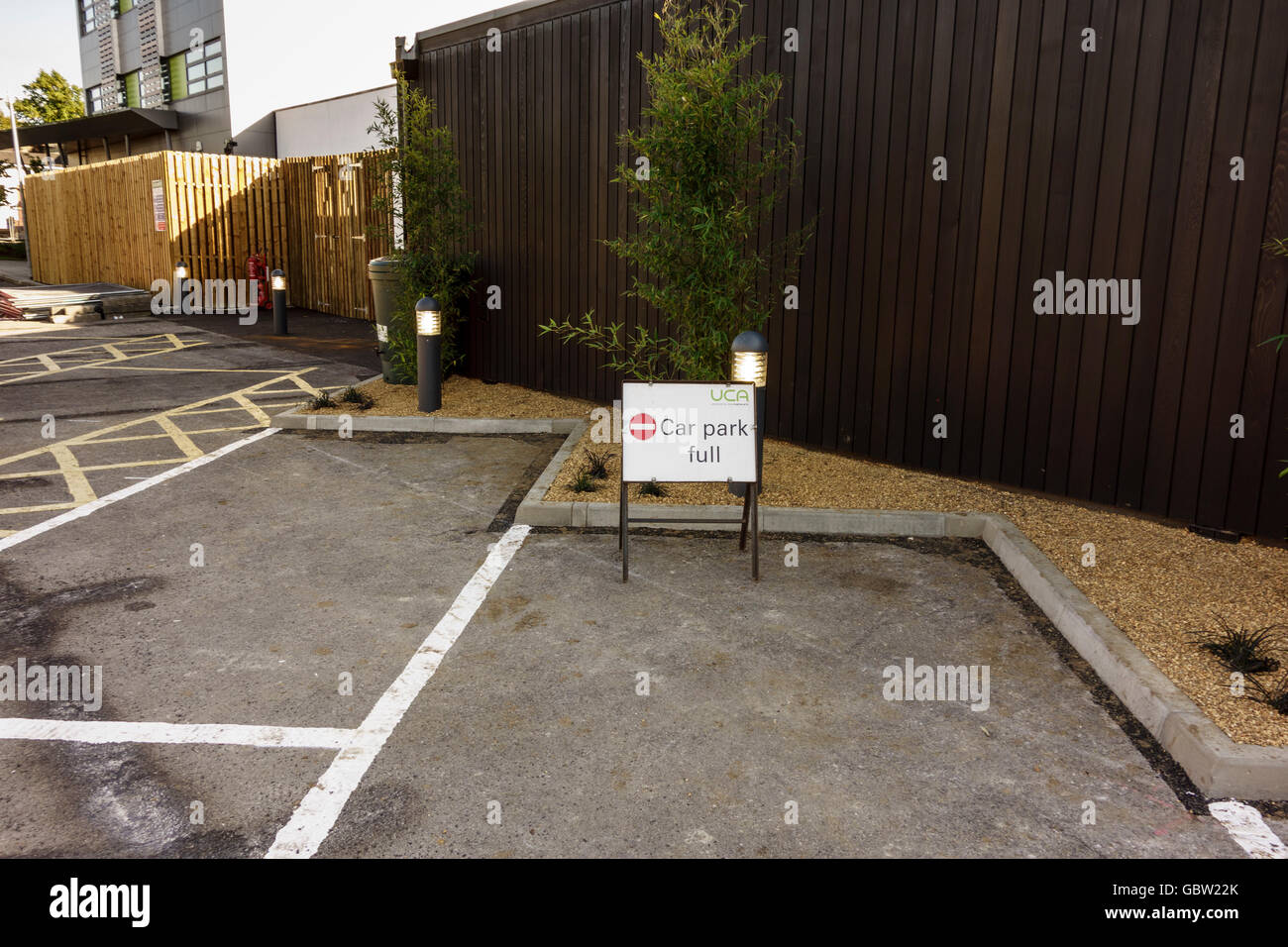 Car park full sign hi-res stock photography and images - Alamy