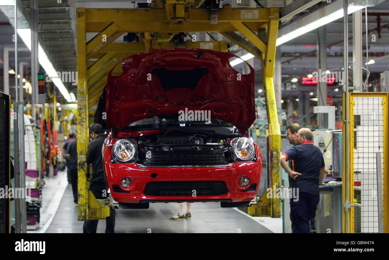 The production line at the BMW UK Mini plant in Oxford, Oxfordshire ...