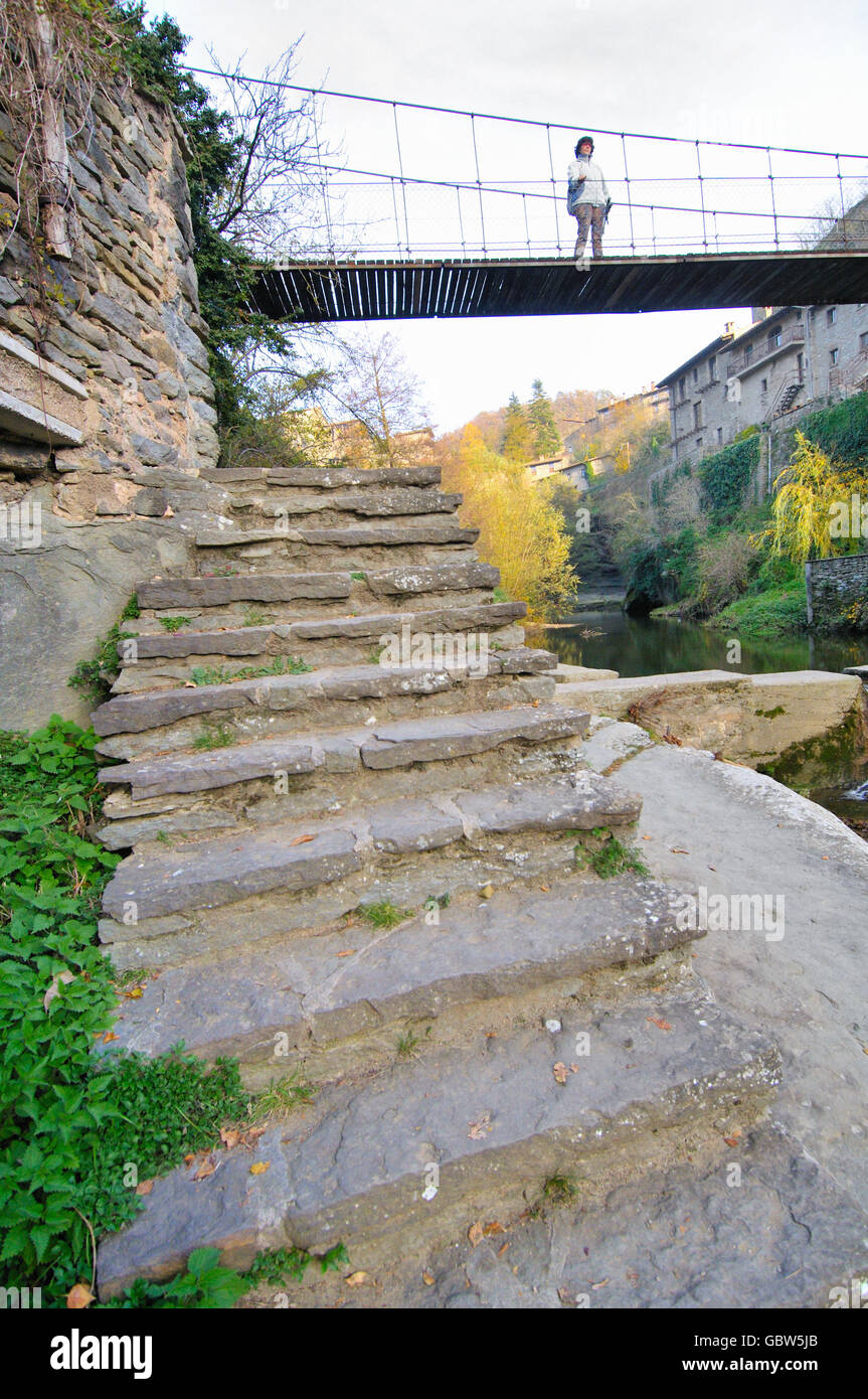 Suspension bridge barcelona hi-res stock photography and images - Alamy