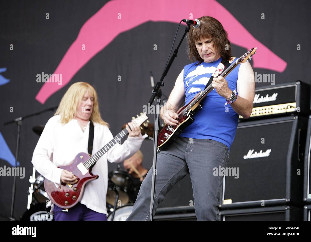 (left to right) David St. Hubbins (Michael McKean) and Nigel Tufnel ...