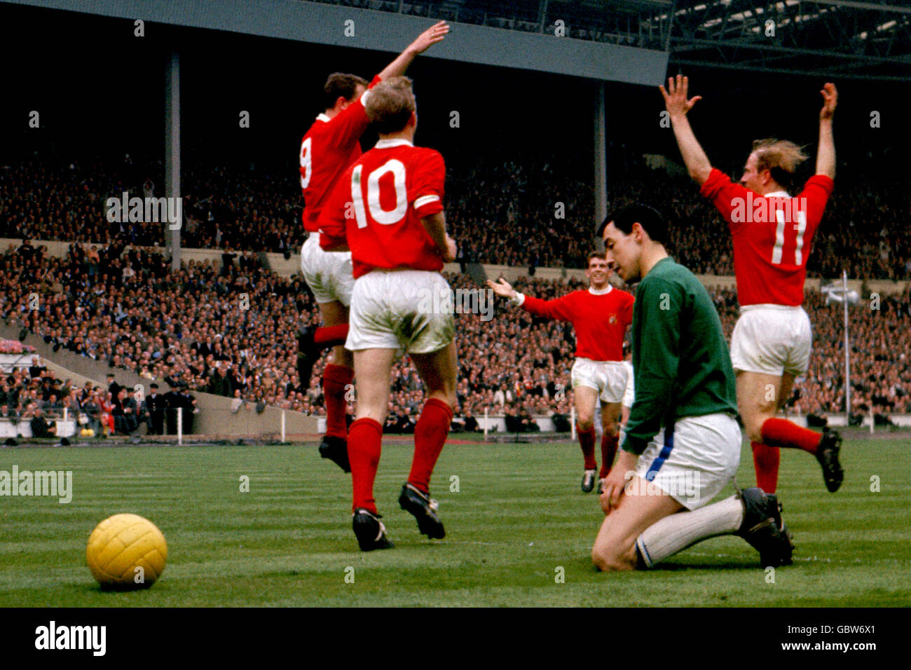 Johnny giles manchester city hi-res stock photography and images - Alamy