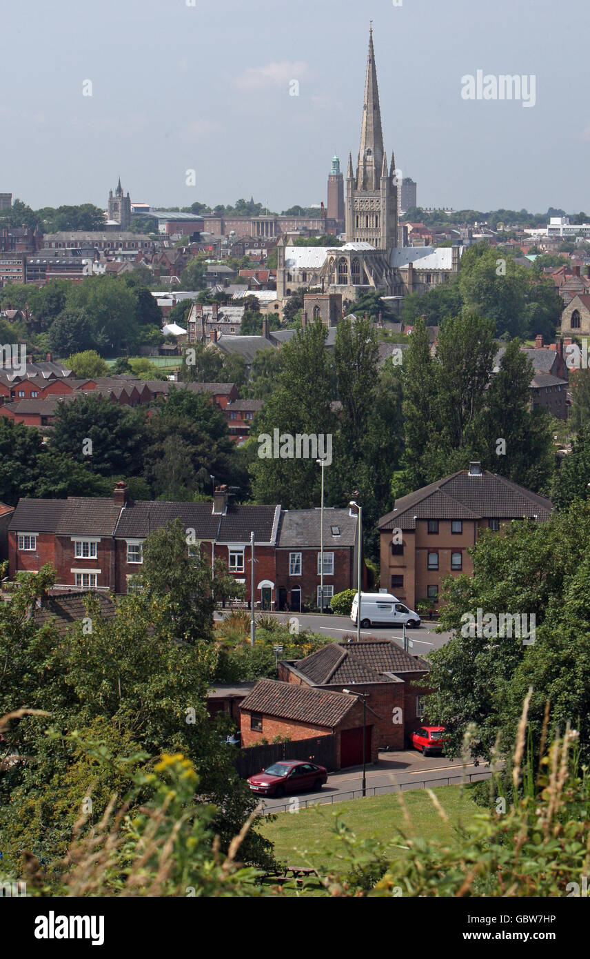 A general view of the norwich city skyline hi-res stock photography and ...