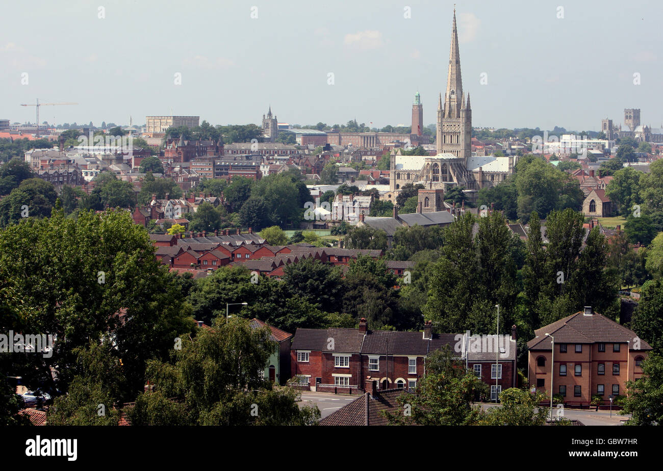 A general view of the norwich city skyline hi-res stock photography and ...