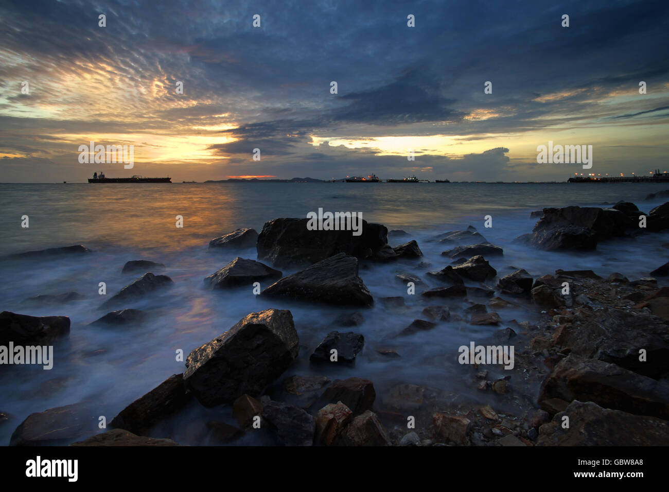 The sea during the day hi-res stock photography and images - Alamy