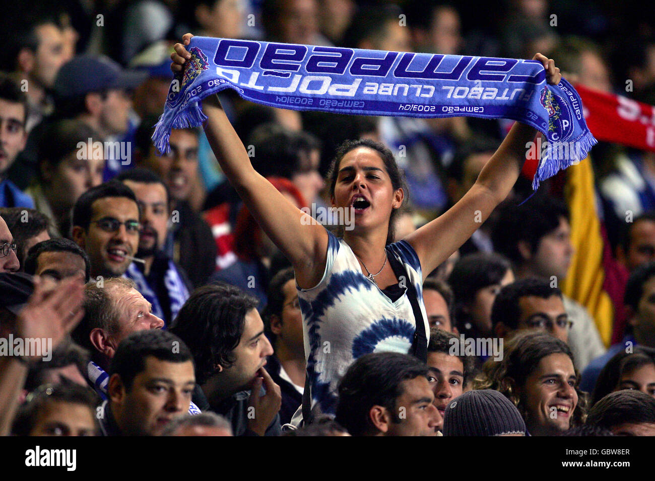 Chelsea fc fans scarf hi-res stock photography and images - Alamy
