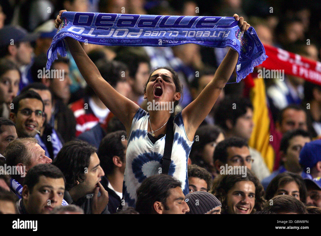 Female football fans champions league hi-res stock photography and ...