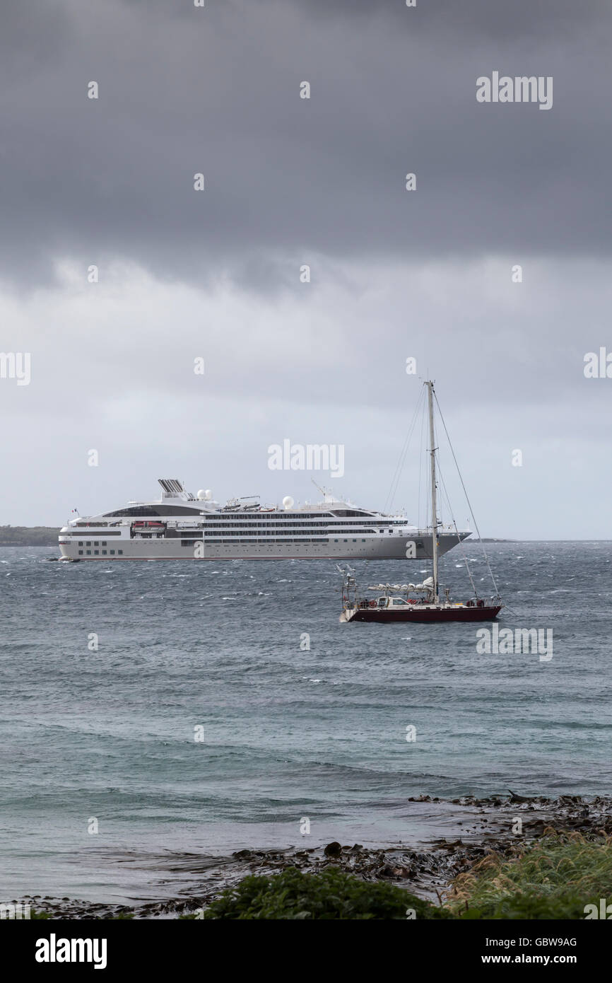 Le Soleal High Resolution Stock Photography and Images - Alamy