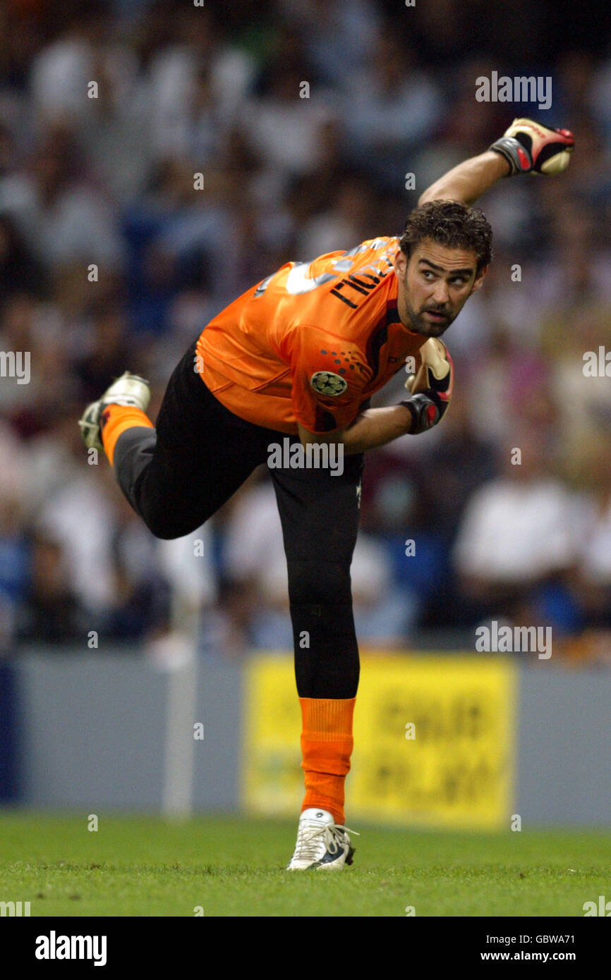 Real madrid v roma ivan pelizzoli hi-res stock photography and images ...