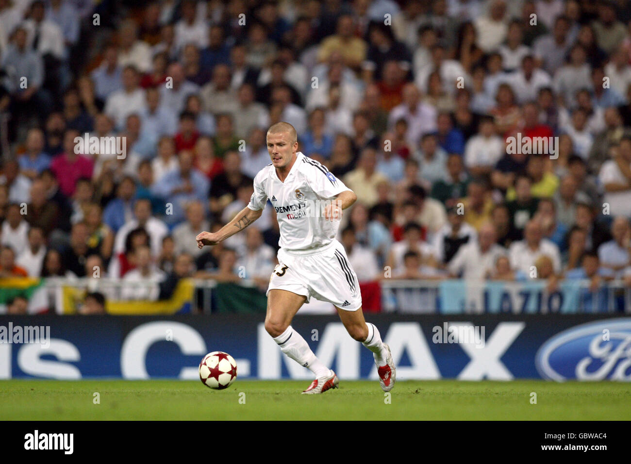Real madrid v roma david beckham hi-res stock photography and images ...
