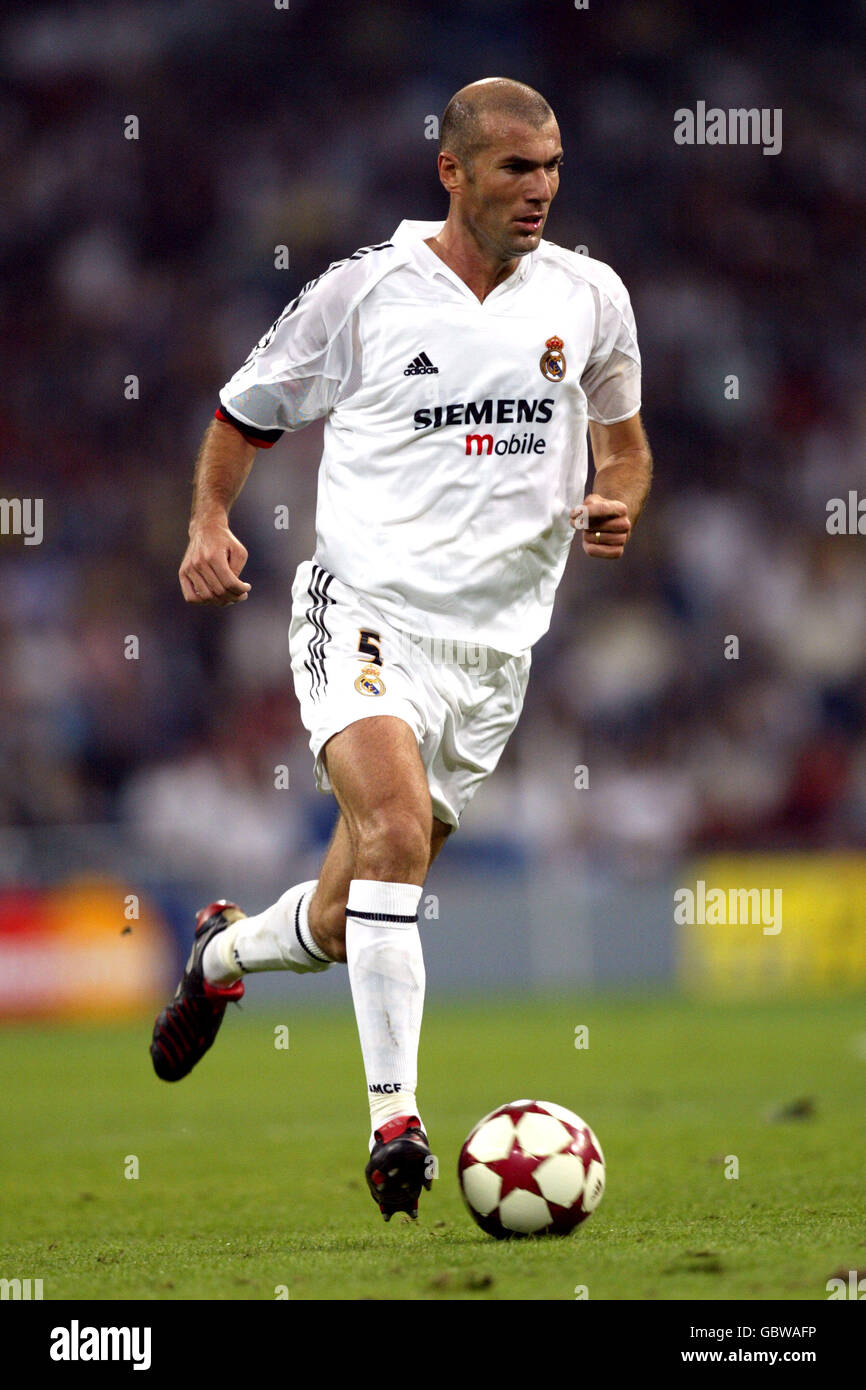 Zidane real madrid roma hi-res stock photography and images - Alamy