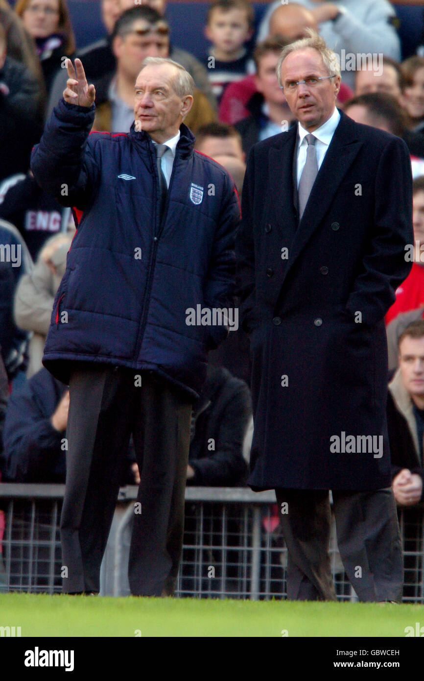 Englands manager sven goran eriksson and assistant tord grip hi-res ...