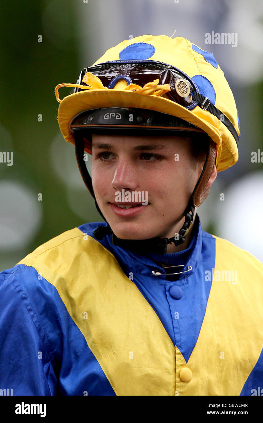 Horse Racing - Haydock Park Racecourse Stock Photo - Alamy