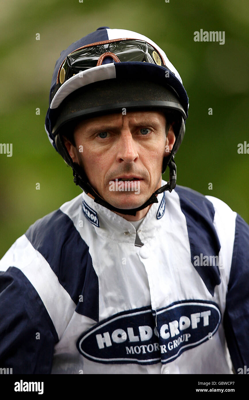 Horse Racing - Haydock Park Racecourse Stock Photo - Alamy