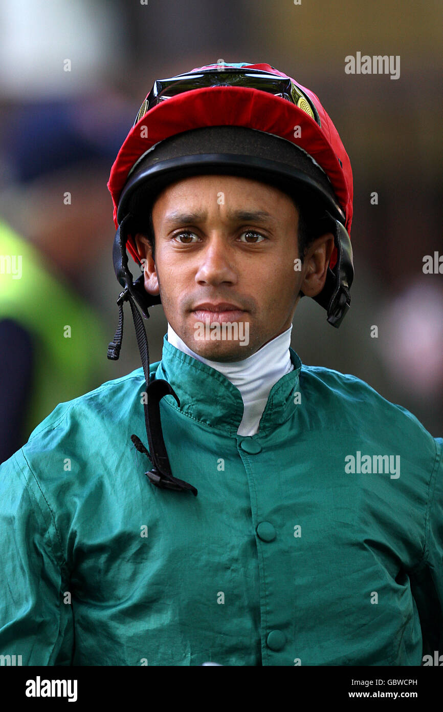 Horse Racing - Haydock Park Racecourse Stock Photo - Alamy