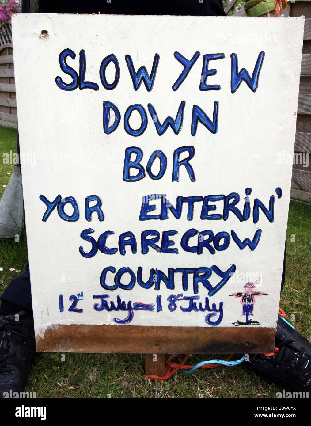 Police scarecrow close up closeup sign board message note england hi ...