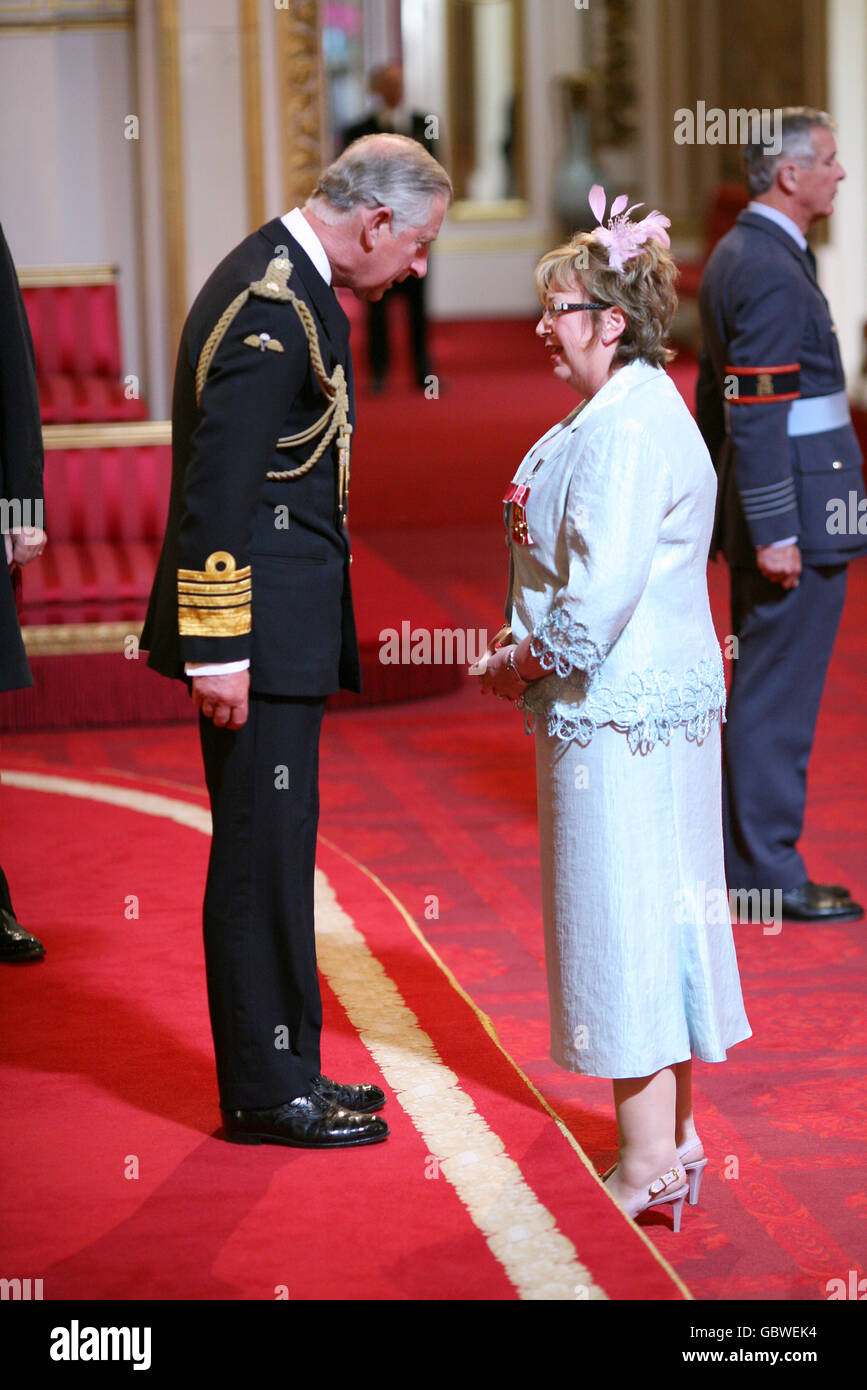Mrs Michele Sutton from Didsbury is made an OBE by the Prince of Wales ...