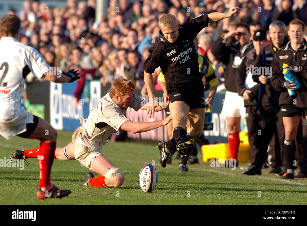 Hugh vyvyan saracens hi-res stock photography and images - Alamy